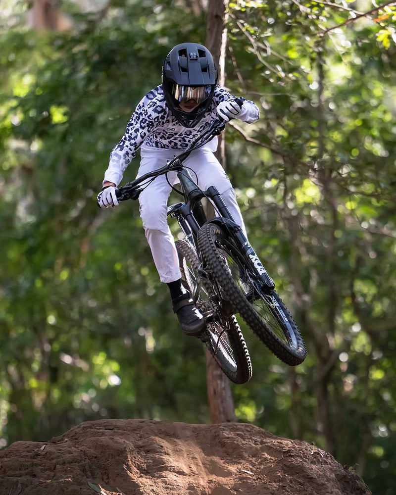 Youth Gravity Jersey | Amaury Pierron Signature Edition - DHaRCO EUROPE