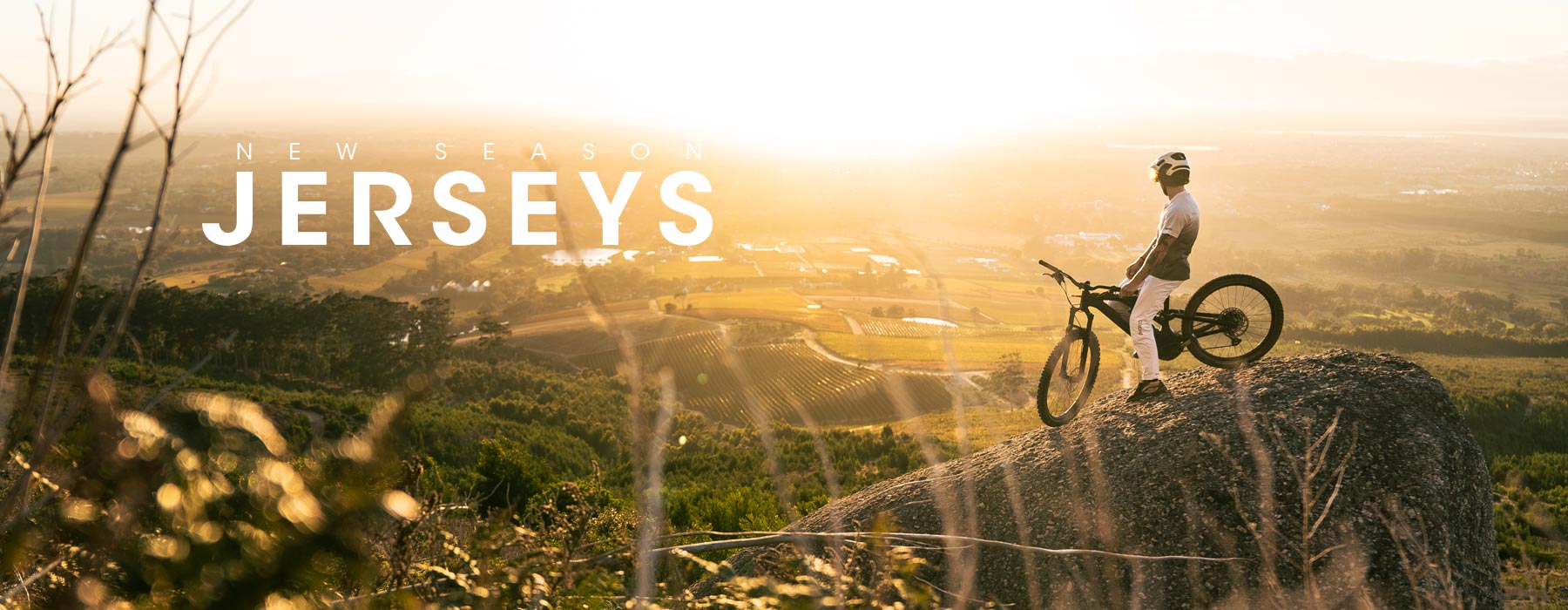 Mountain Bike Clothing - Jerseys, Shorts, Pants, Accessories | DHaRCO